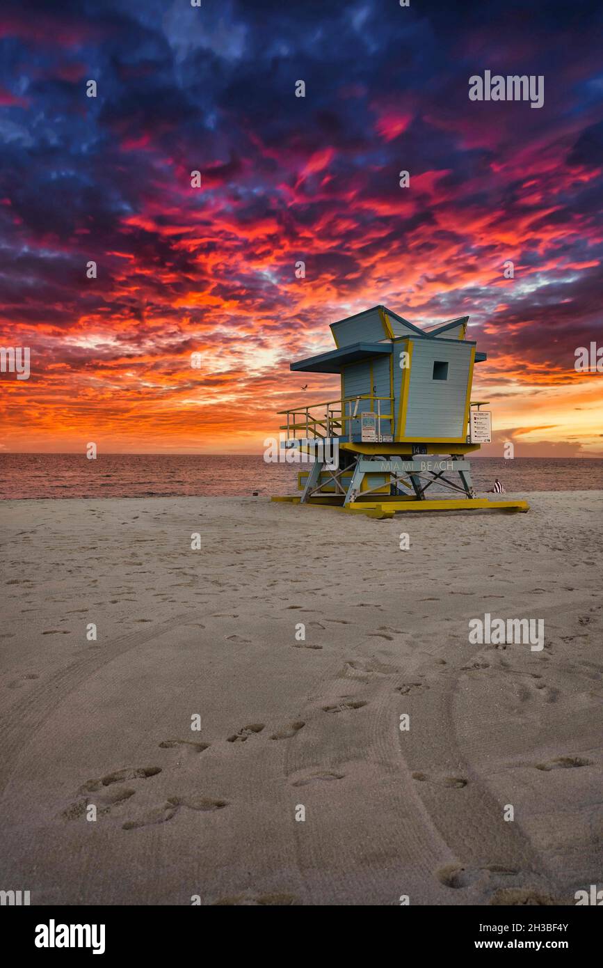 Miami Beach sky colors Florida Stock Photo - Alamy