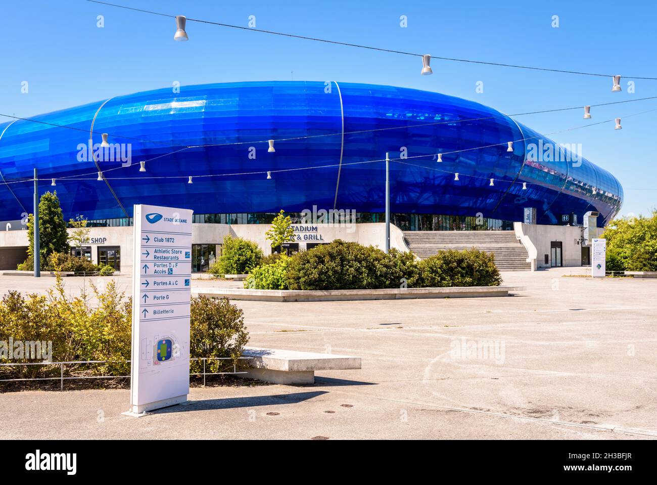 Direction sign stadium hi-res stock photography and images - Alamy