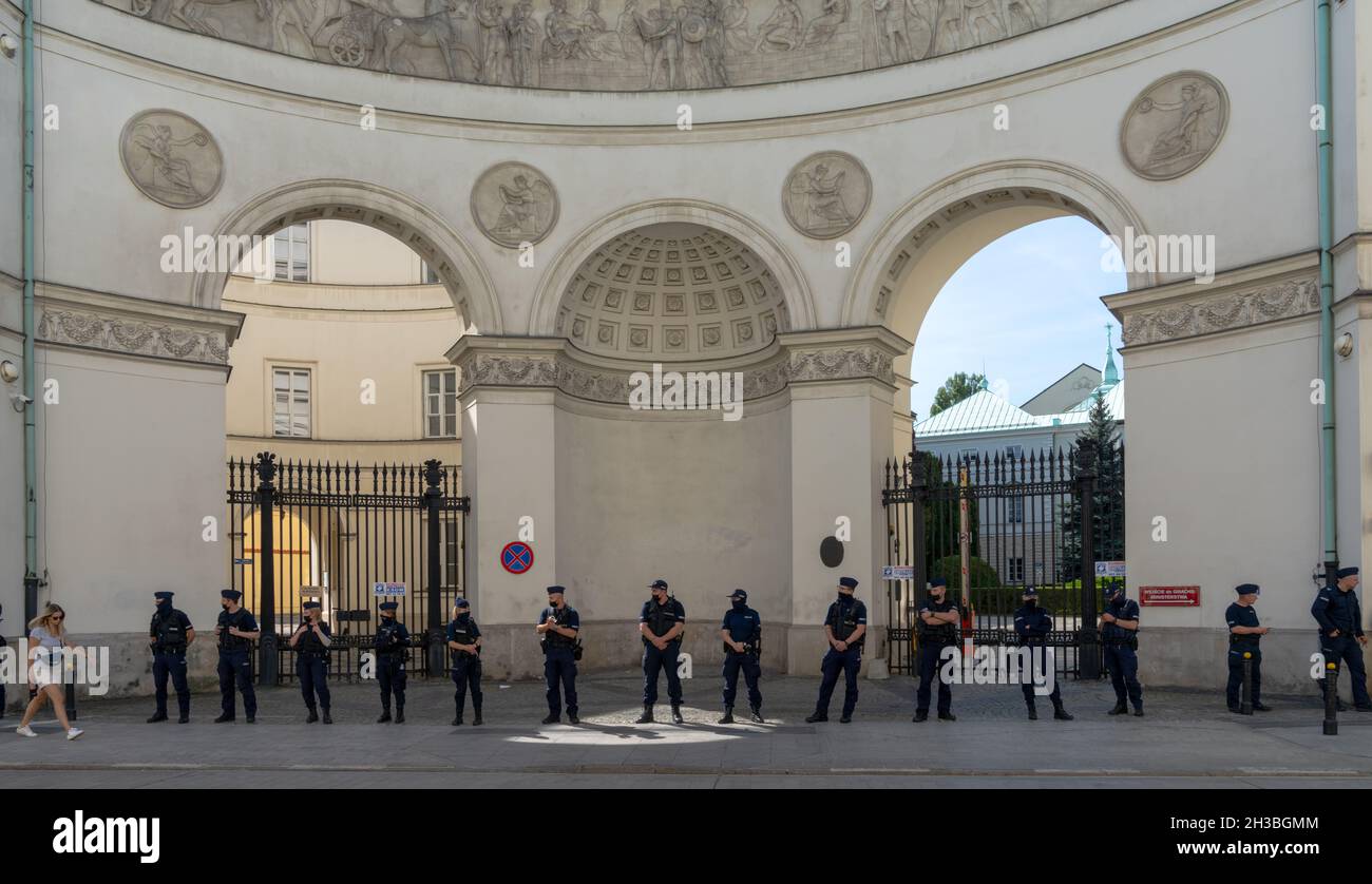 Polish police forces hi-res stock photography and images - Alamy