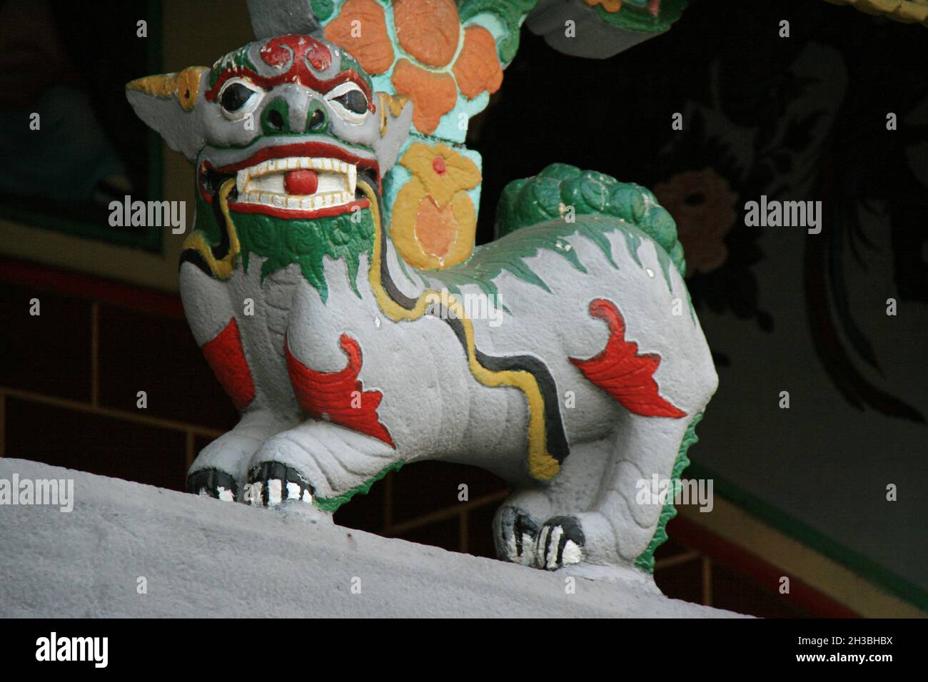 buddhist temple (ong pagoda) in can tho in vietnam Stock Photo - Alamy
