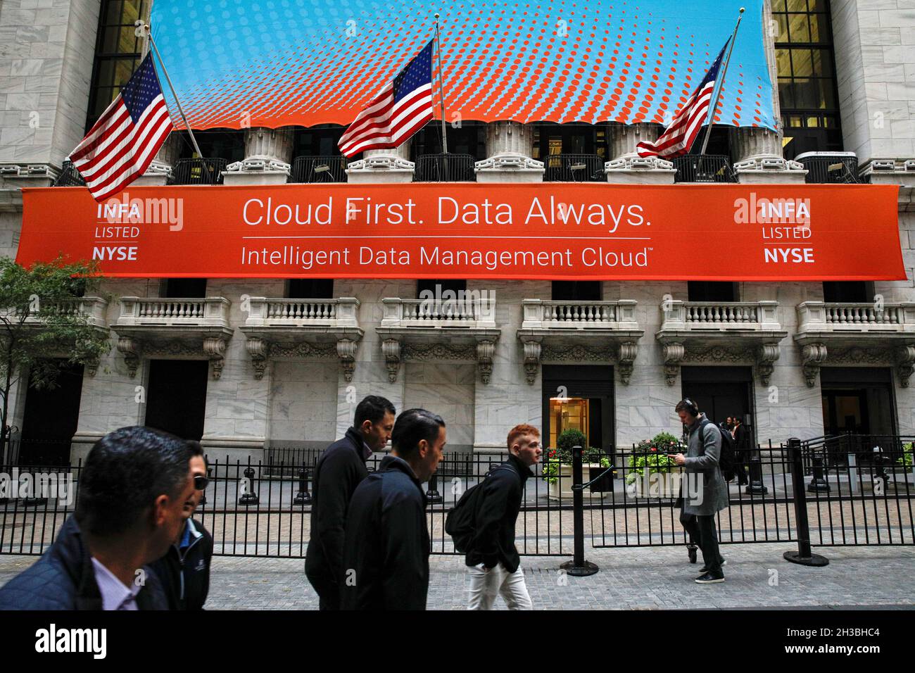 Informatica logo hi-res stock photography and images - Alamy