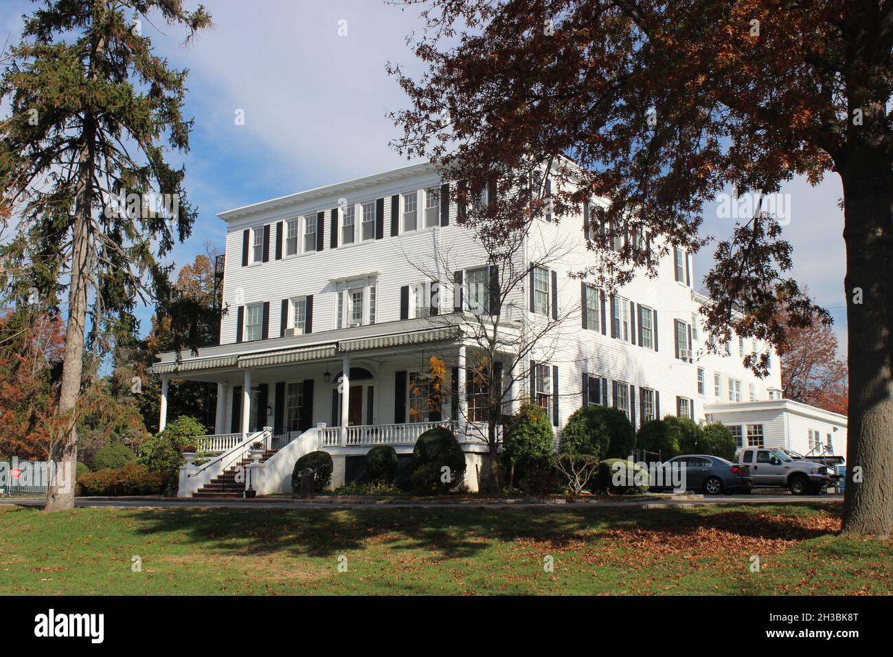 Douglas Manor, Douglaston, Queens, New York Stock Photo - Alamy