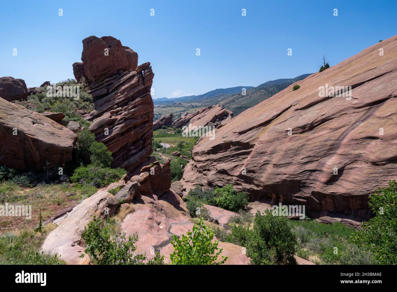 Trading Post Trail scenery at Red Rocks Park and amphitheater in ...