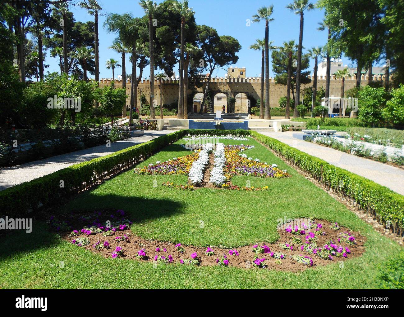 Fez morocco jnan sbil hi-res stock photography and images - Alamy