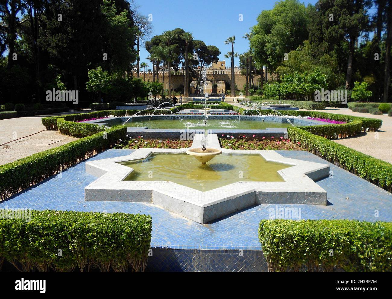 Jnan sbil garden in Fez in Morocco Stock Photo - Alamy