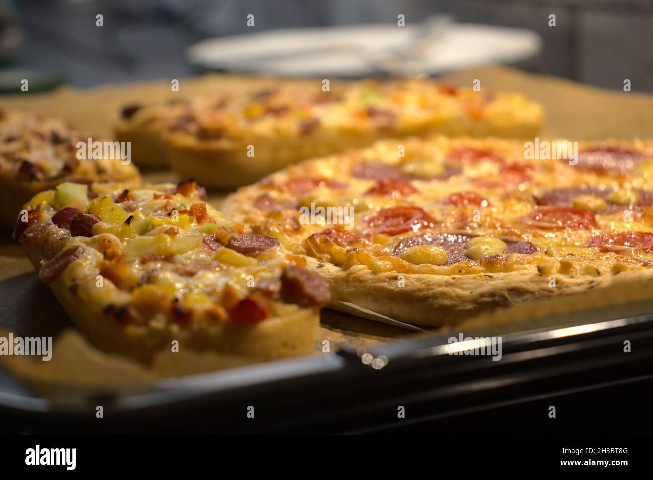 Four pizzas hi-res stock photography and images - Alamy