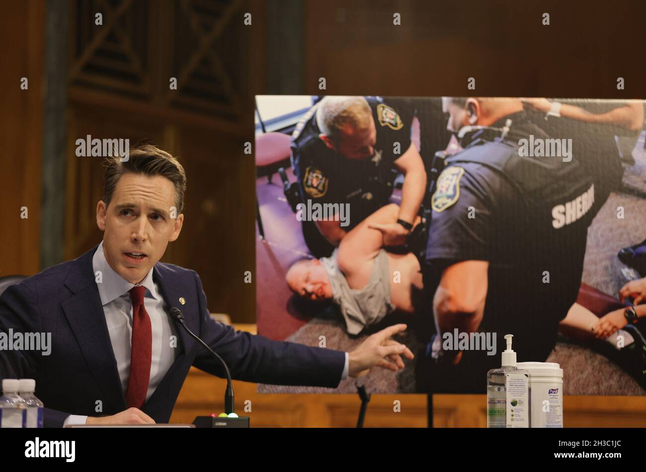 Sen. Josh Hawley, R-MO, questions U.S. Attorney General Merrick Garland ...