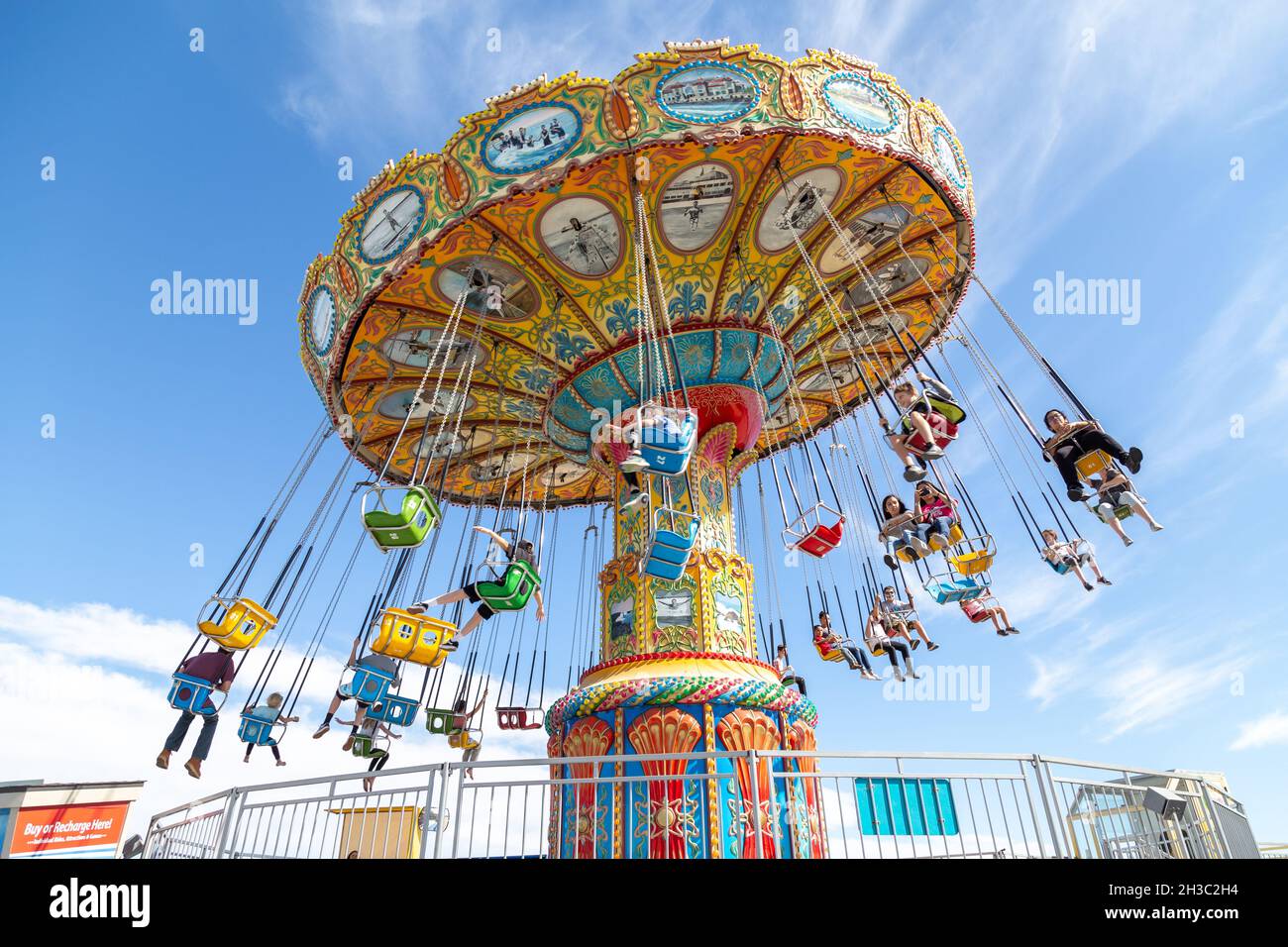 Giant swing ride hi-res stock photography and images - Alamy