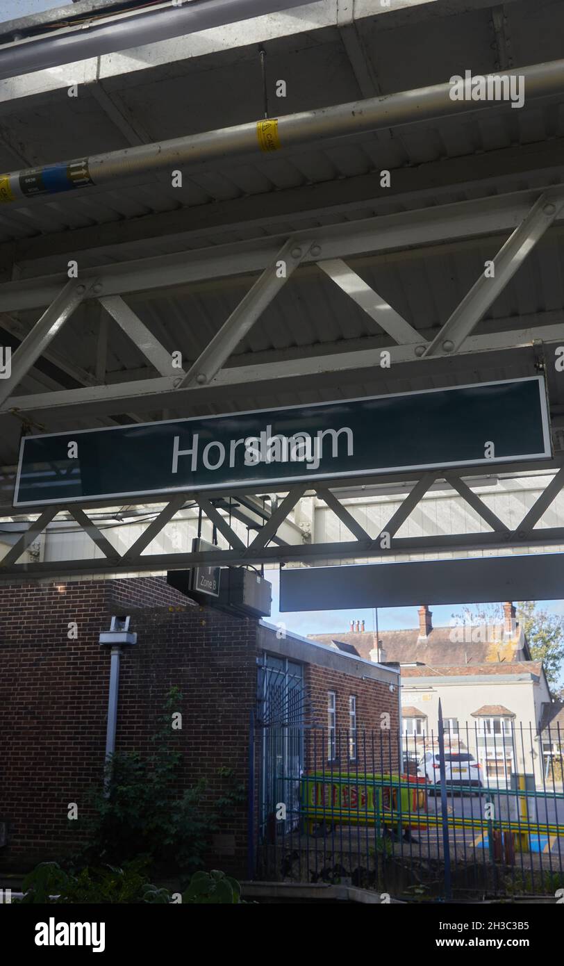 Sign of Horsham railway station Stock Photo - Alamy