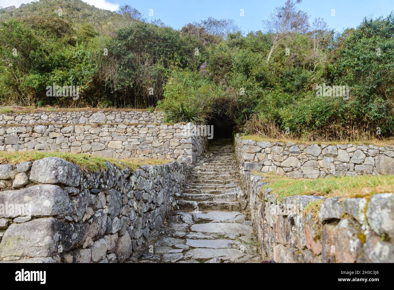 Stone paved roads at Machu Picchu, Cuzco, Peru Stock Photo - Alamy