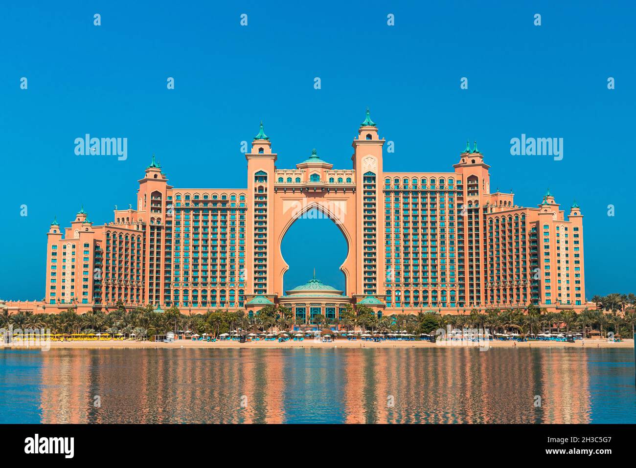 Atlantis Hotel, The Palm Stock Photo - Alamy