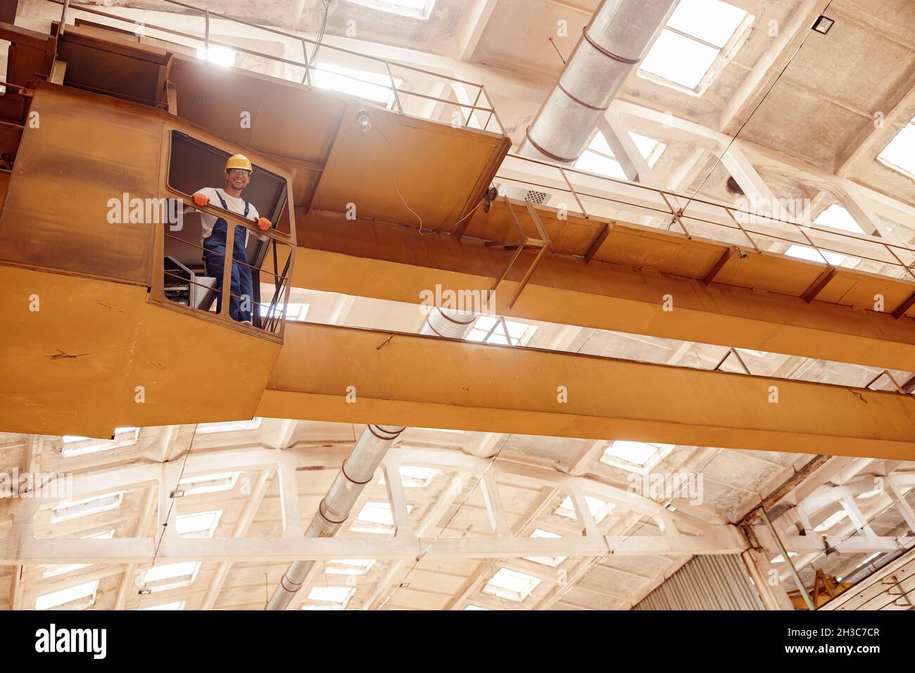 Crane operator cabin hi-res stock photography and images - Alamy