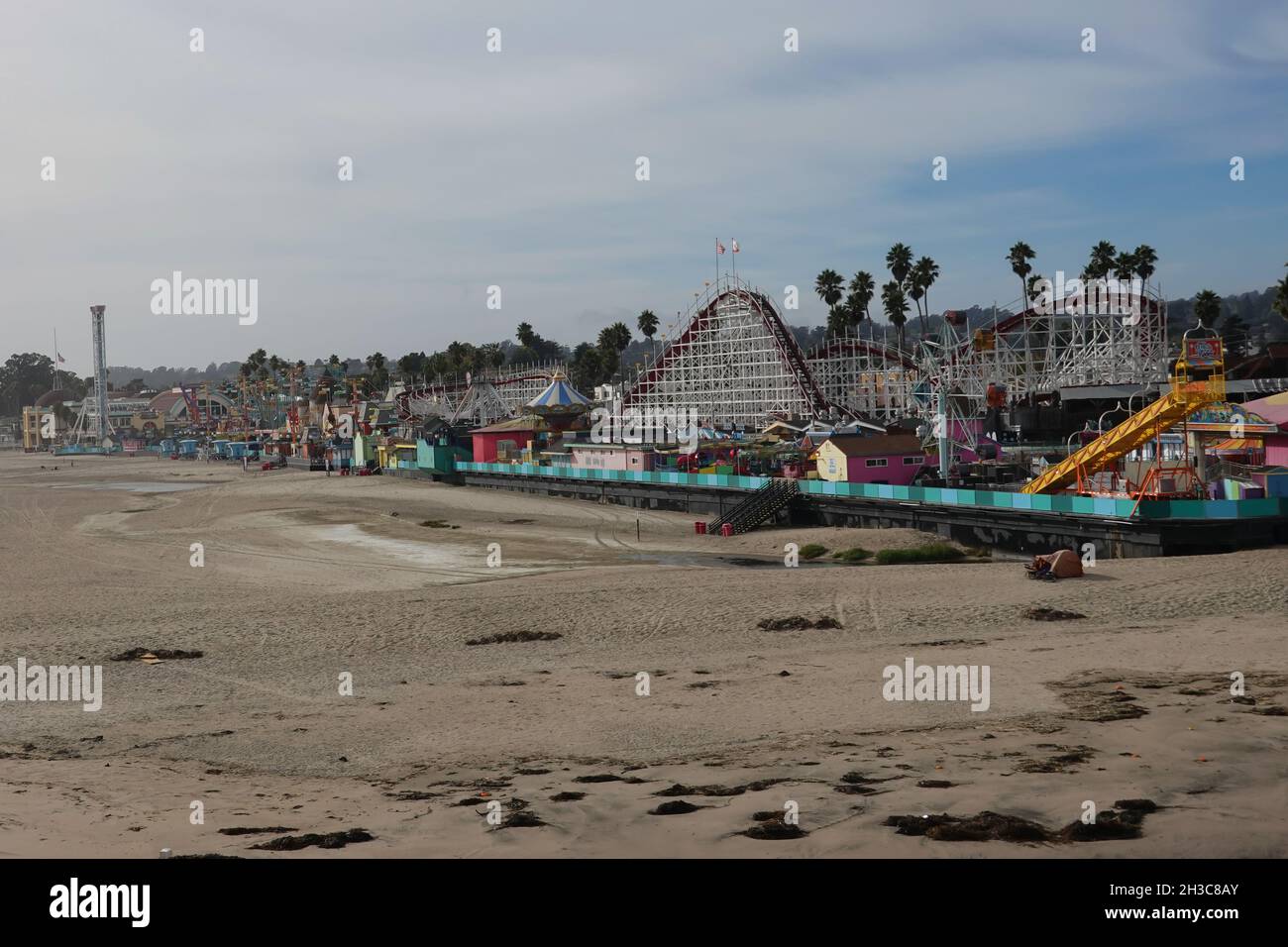 Out of season tourist destination hi-res stock photography and images ...