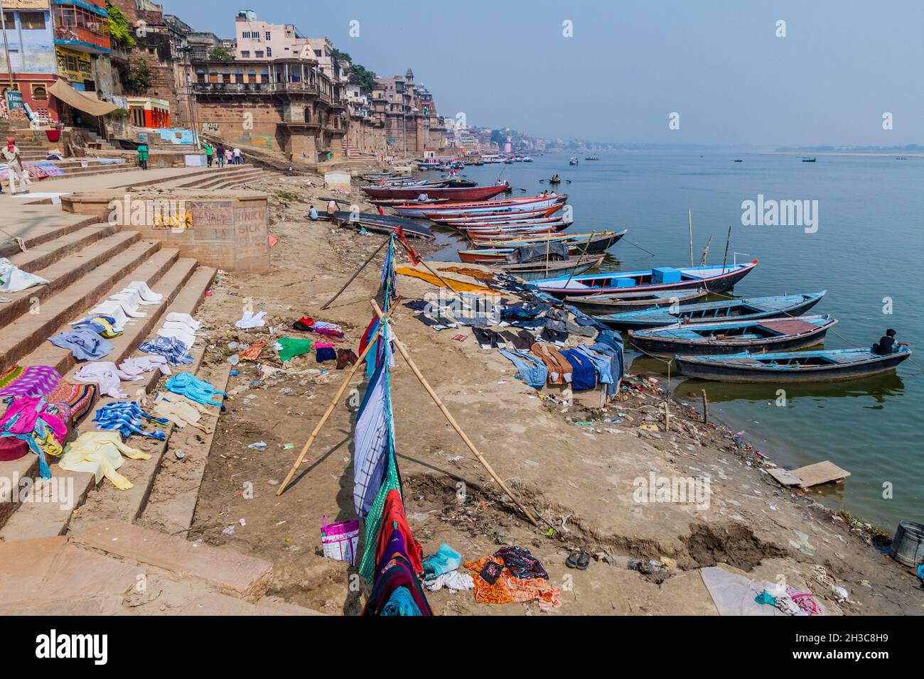 VARANASI, INDIA - OCTOBER 25, 2016: Clothes being dried at Ghats ...