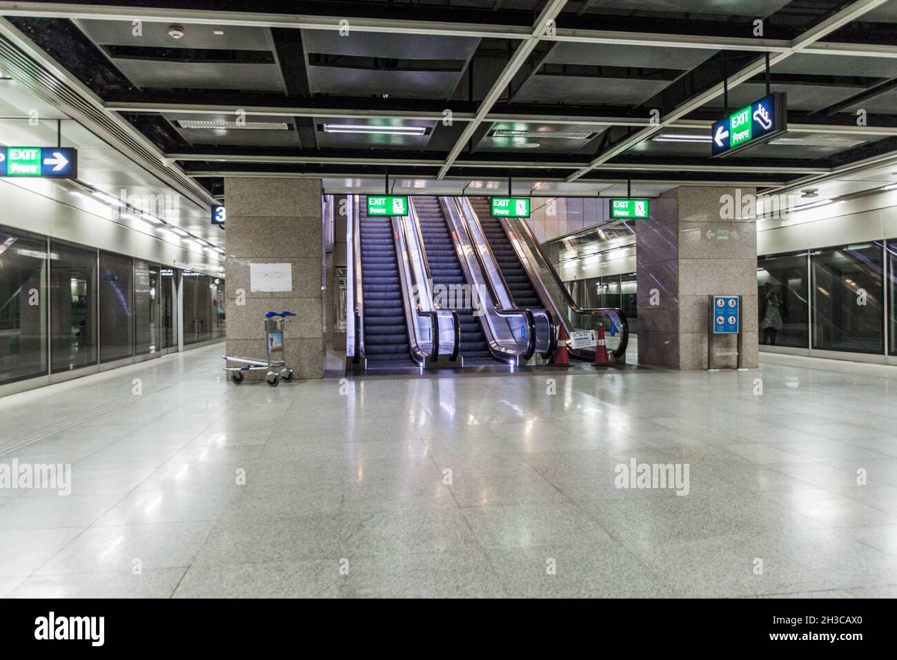 View of delhi metro train hi-res stock photography and images - Alamy