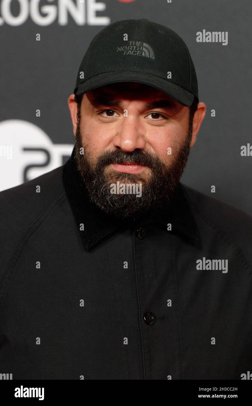 Cologne, Germany. 27th Oct, 2021. Actor Sahin Eryilmaz arrives for the ...