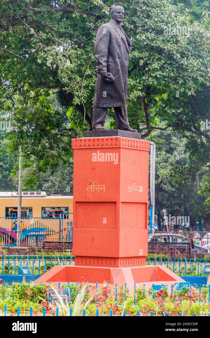 KOLKATA, INDIA - OCTOBER 27, 2016: View of Lenin statue in Kolkata ...