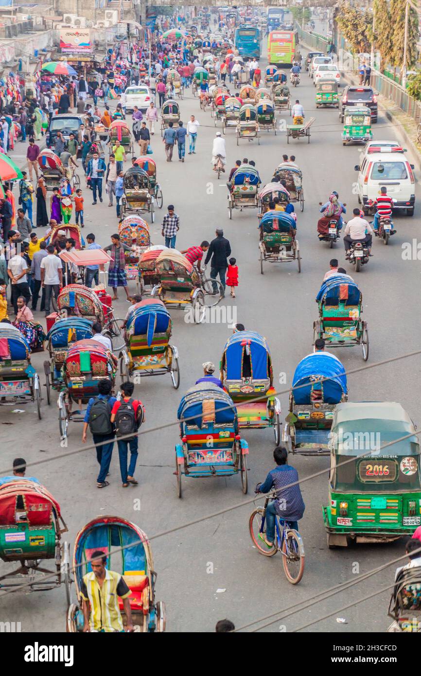 Dhaka bangladesh rickshaw 2016 hi-res stock photography and images - Alamy