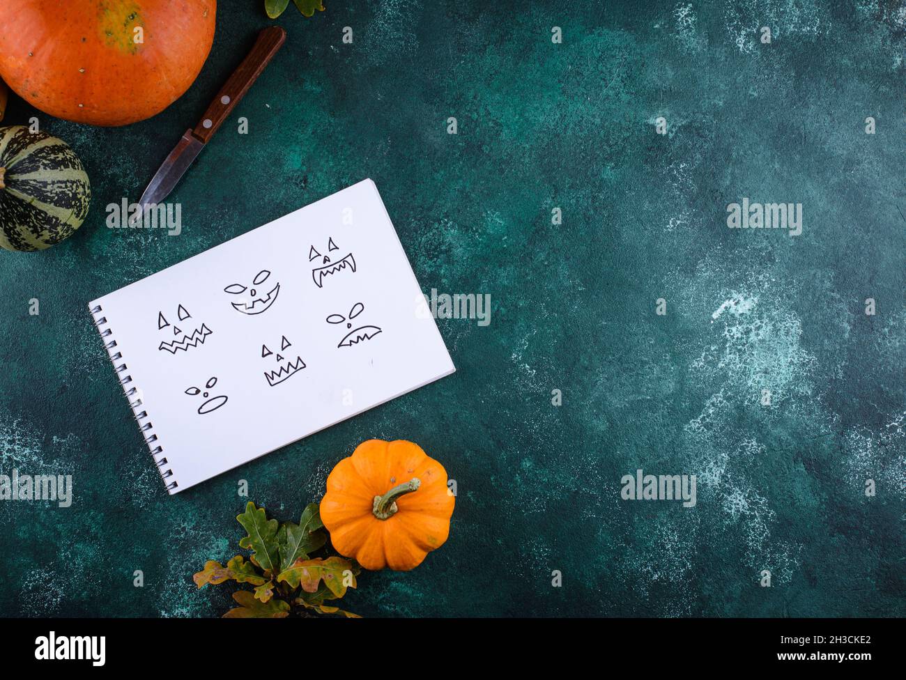 O notebook hi-res stock photography and images - Alamy