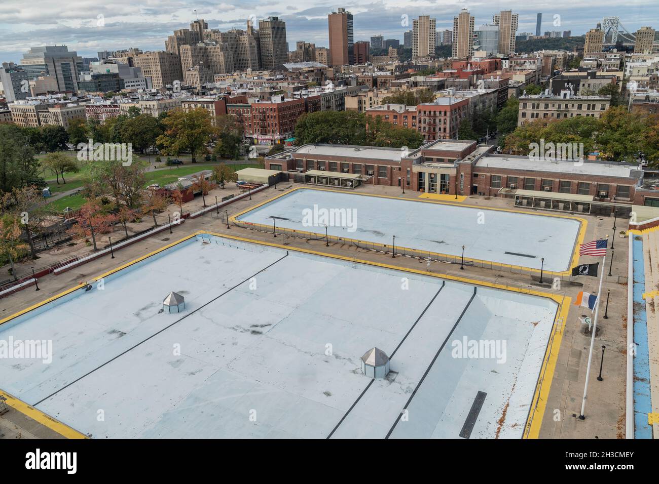Highbridge park pool hi-res stock photography and images - Alamy