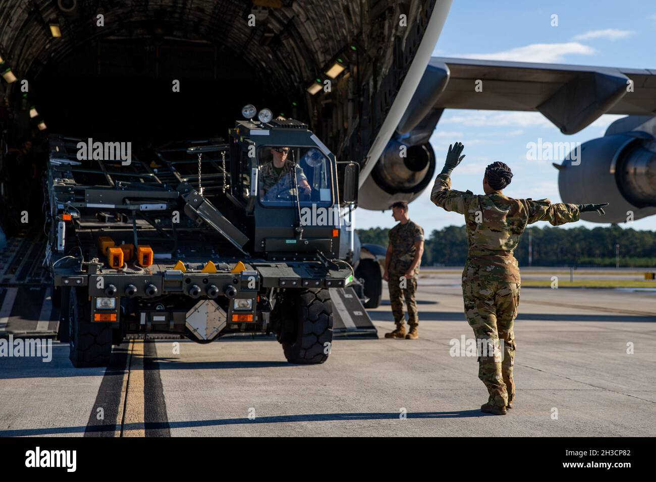 25k loader hi-res stock photography and images - Alamy
