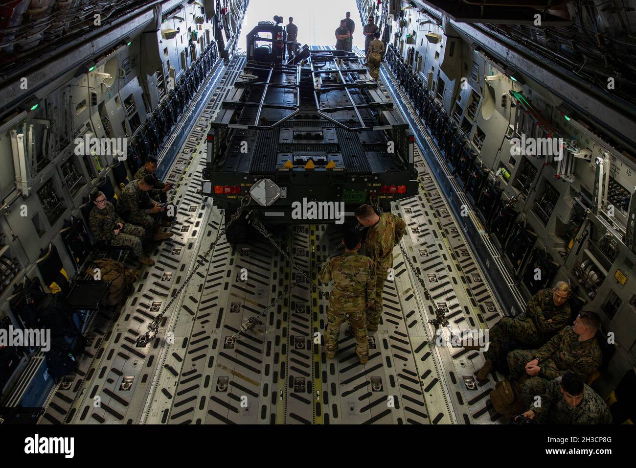 25k loader hi-res stock photography and images - Alamy