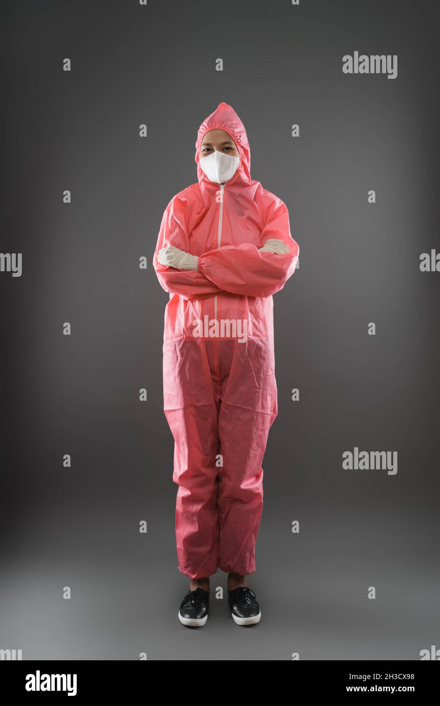 Full ppe suit hi-res stock photography and images - Alamy