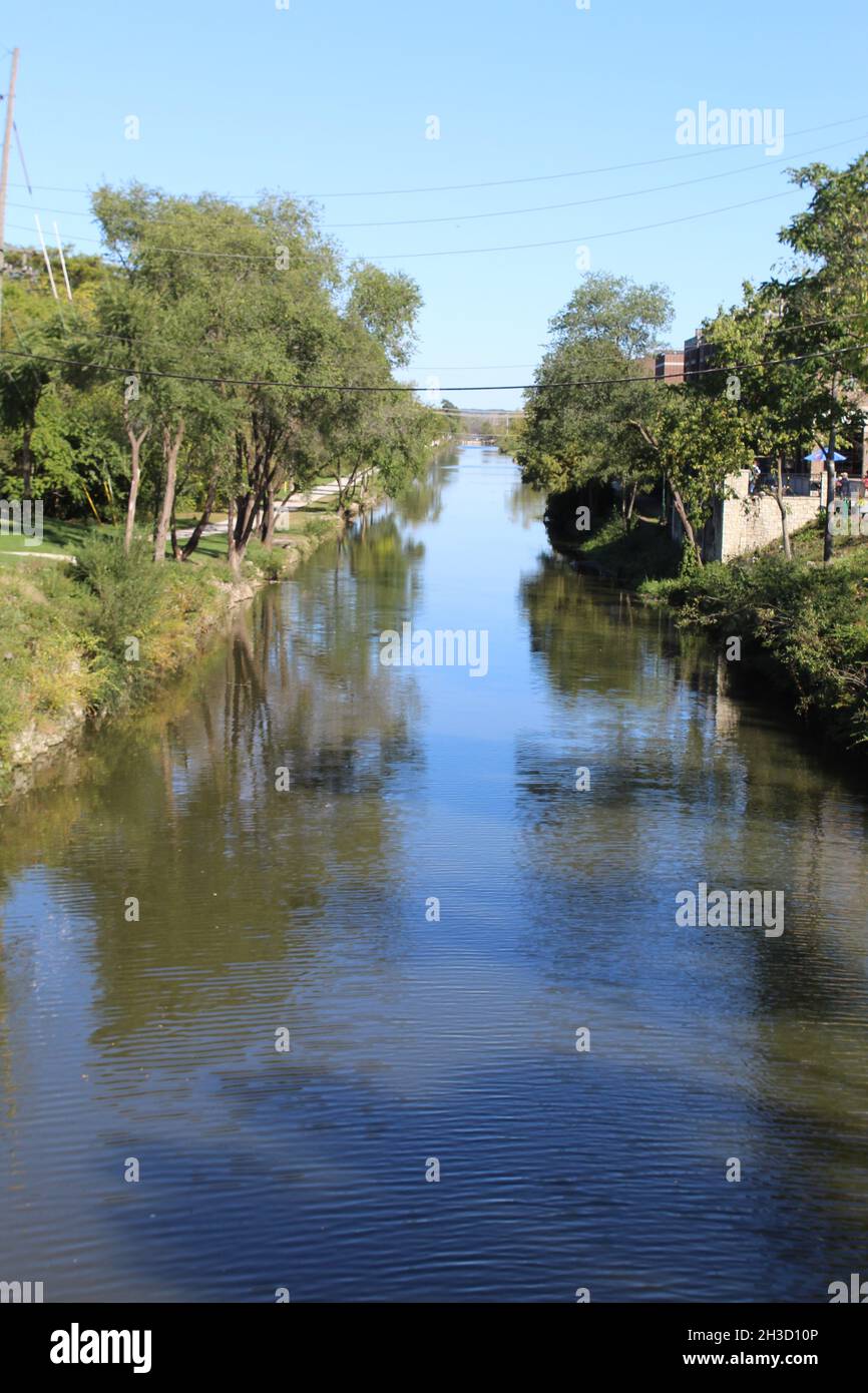 Illinois And Michigan Canal
