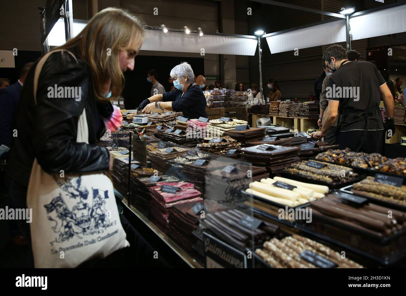 Paris, France. 27th Oct, 2021. People view chocolates during the ...