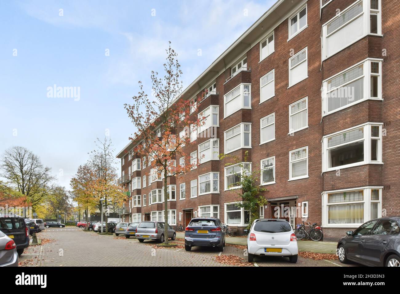 Nice view of luxury residential building facade Stock Photo - Alamy