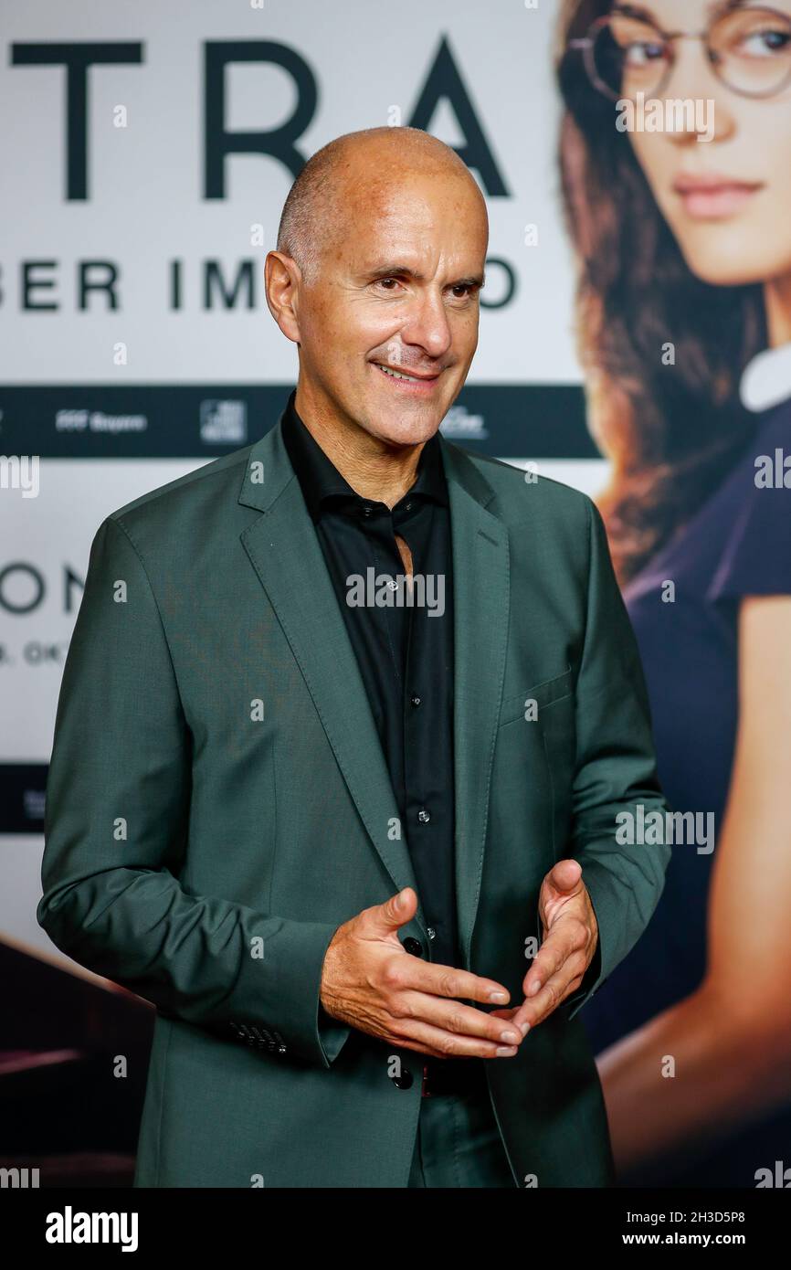 Berlin, Germany. 27th Oct, 2021. Christoph Maria Herbst comes to the ...