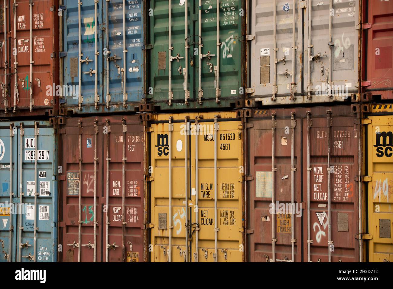 Los Angeles, California, USA - September 26, 2021: Shipping containers ... Los Angeles, California, USA - September 26, 2021: Shipping containers ...