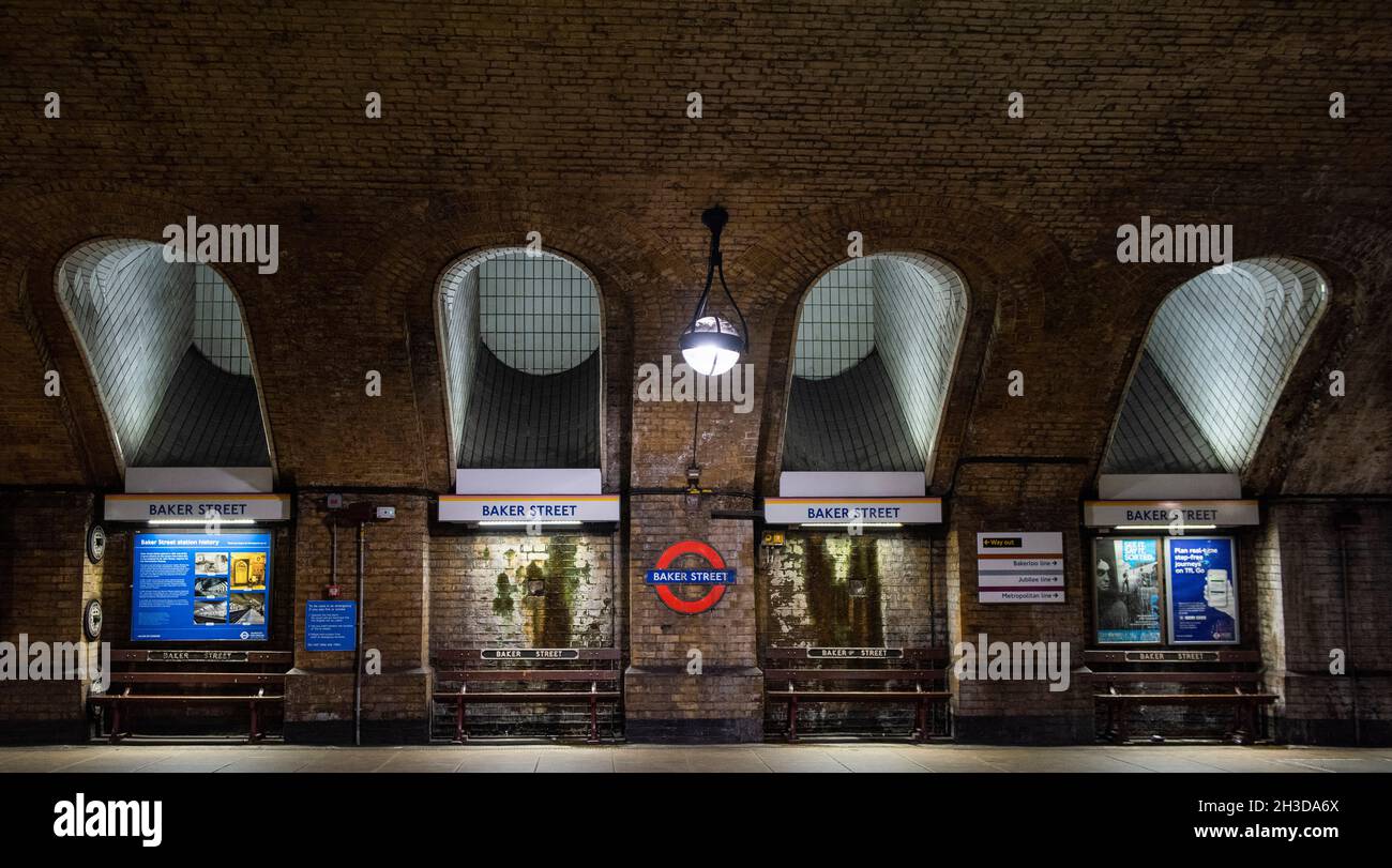 Platform of the historic Baker Street Underground Station, London ...