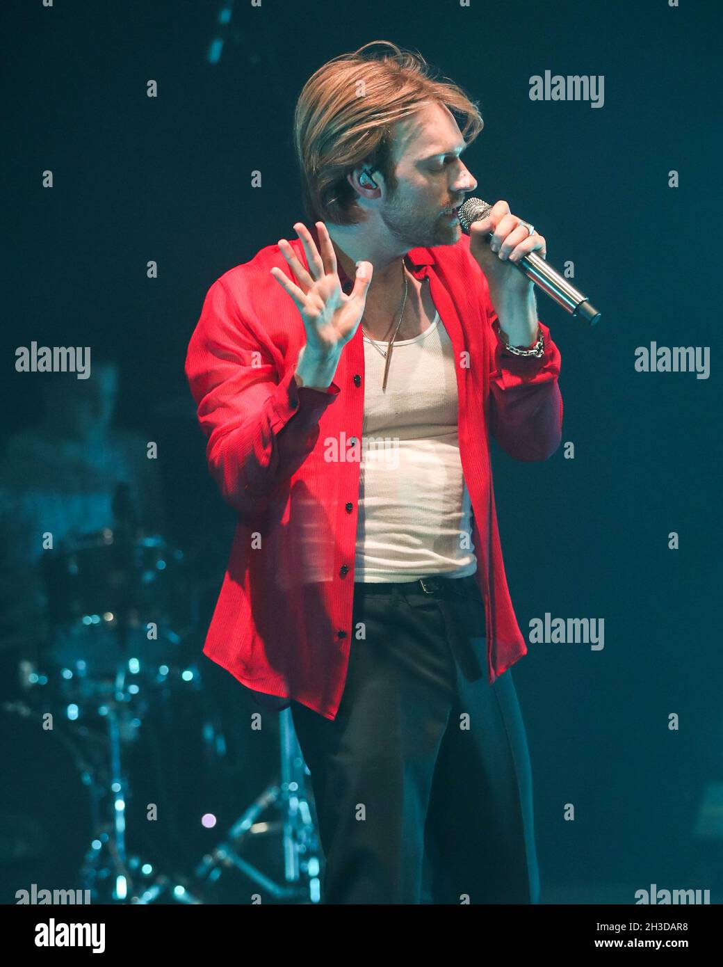 LOS ANGELES, CALIFORNIA, USA - OCTOBER 27: Singer FINNEAS (Finneas O ...