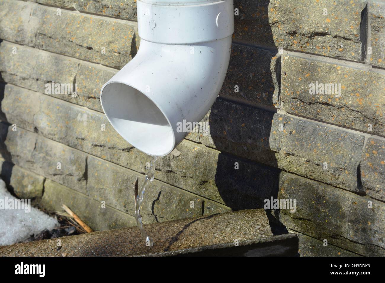 Rain gutter downspout pipe for roof water drainage and waterproofing ...