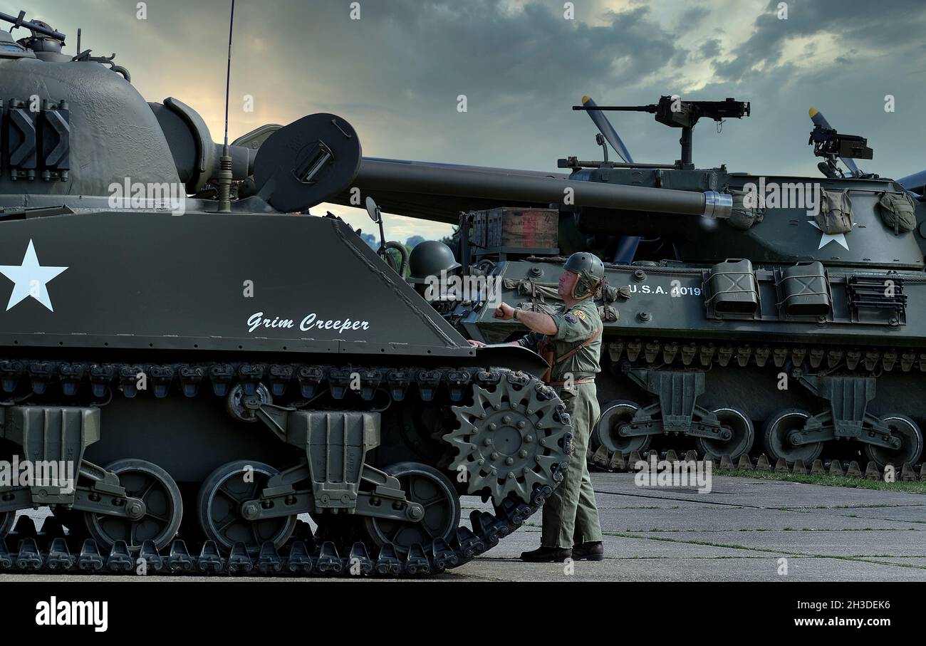 Mosquito tank hi-res stock photography and images - Alamy