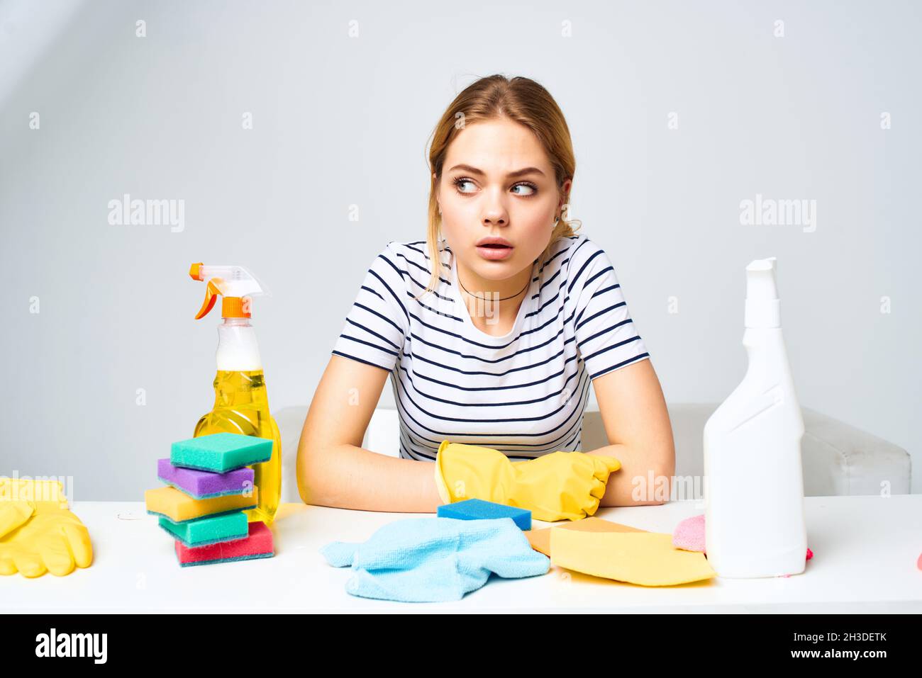 cleaning lady detergent room service Stock Photo - Alamy