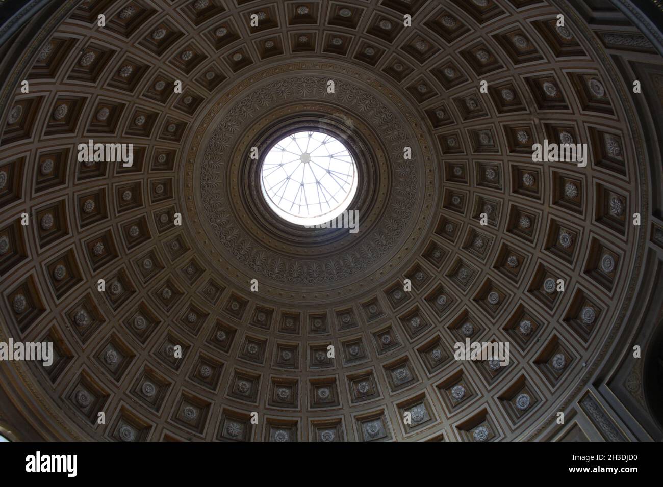 Greek temple roof structure hi-res stock photography and images - Alamy