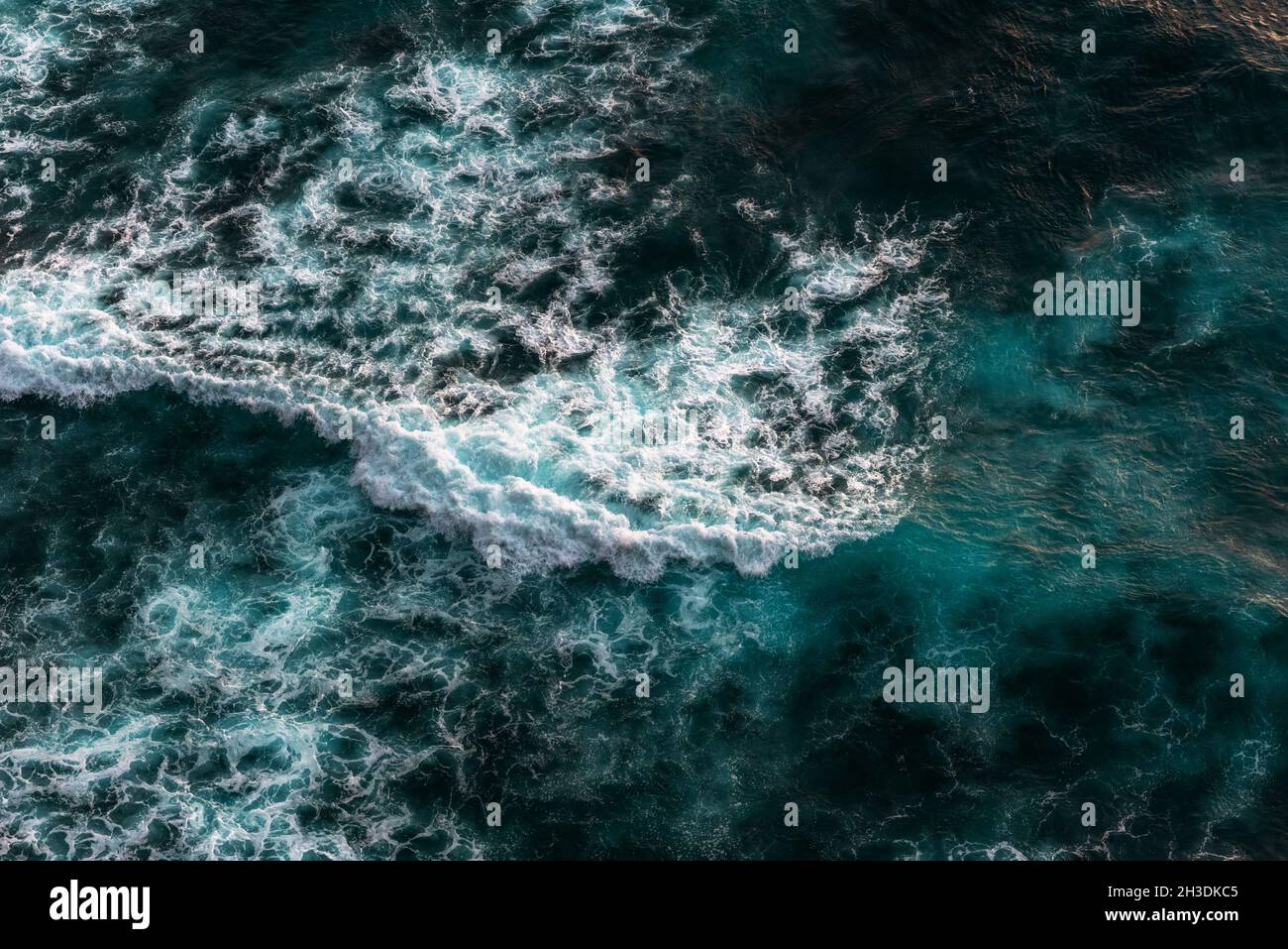 Coast wallpaper hi-res stock photography and images - Alamy