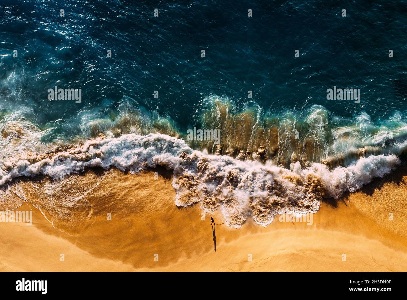 Tropical ocean air hi-res stock photography and images - Alamy