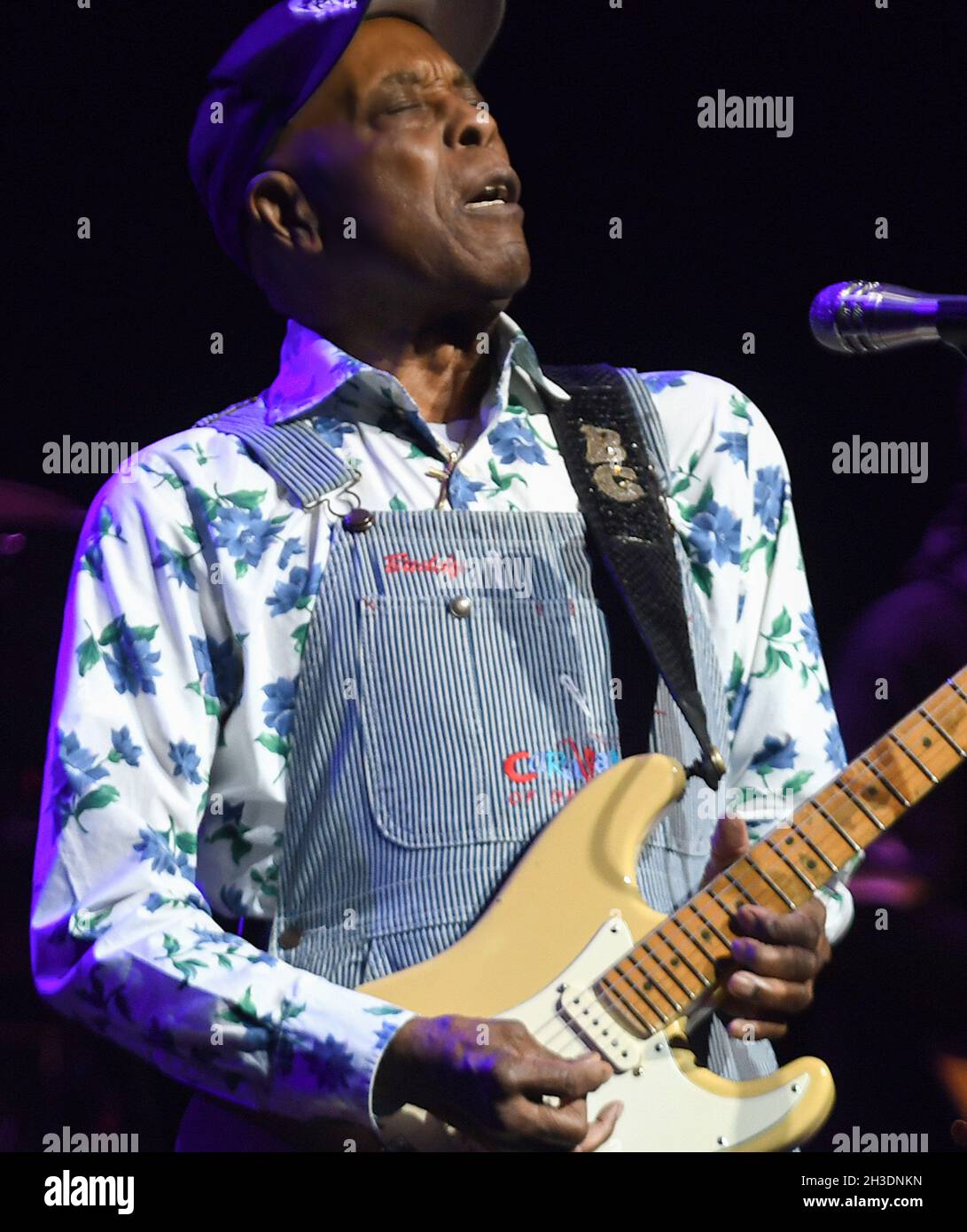 Blues guitarist and singer, Buddy Guy performs at the King Center for ...