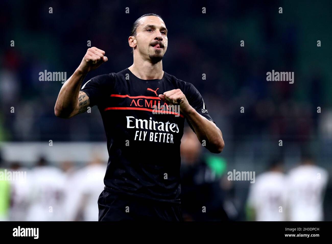 Zlatan Ibrahimovic of Ac Milan celebrate at the end of the Serie A ...