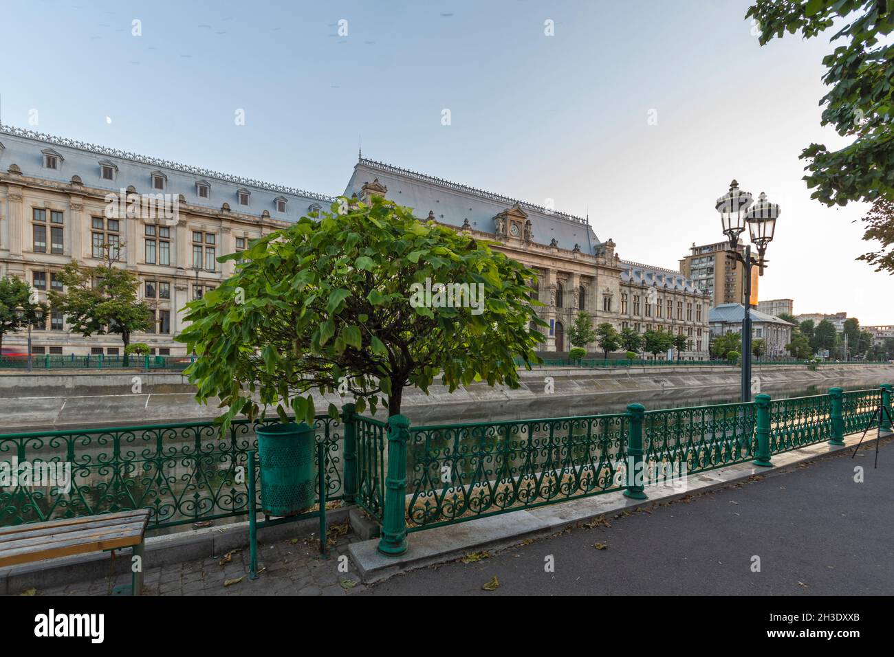 BUCHAREST, ROMANIA - AUGUST 16, 2021: Sunset view of Palace of Justice ...