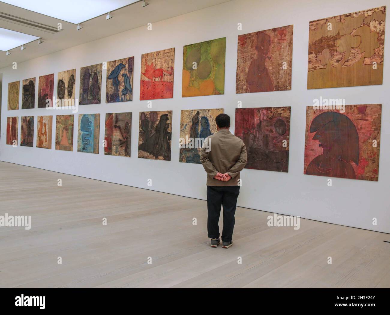 Large scale woodblock prints hi-res stock photography and images - Alamy