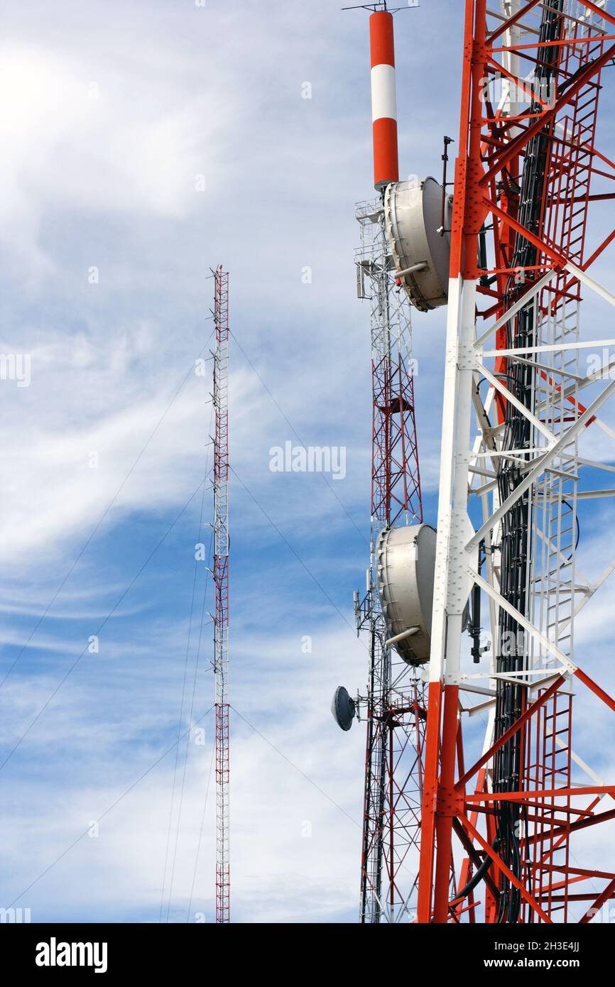 Telecommunications engineering hi-res stock photography and images - Alamy