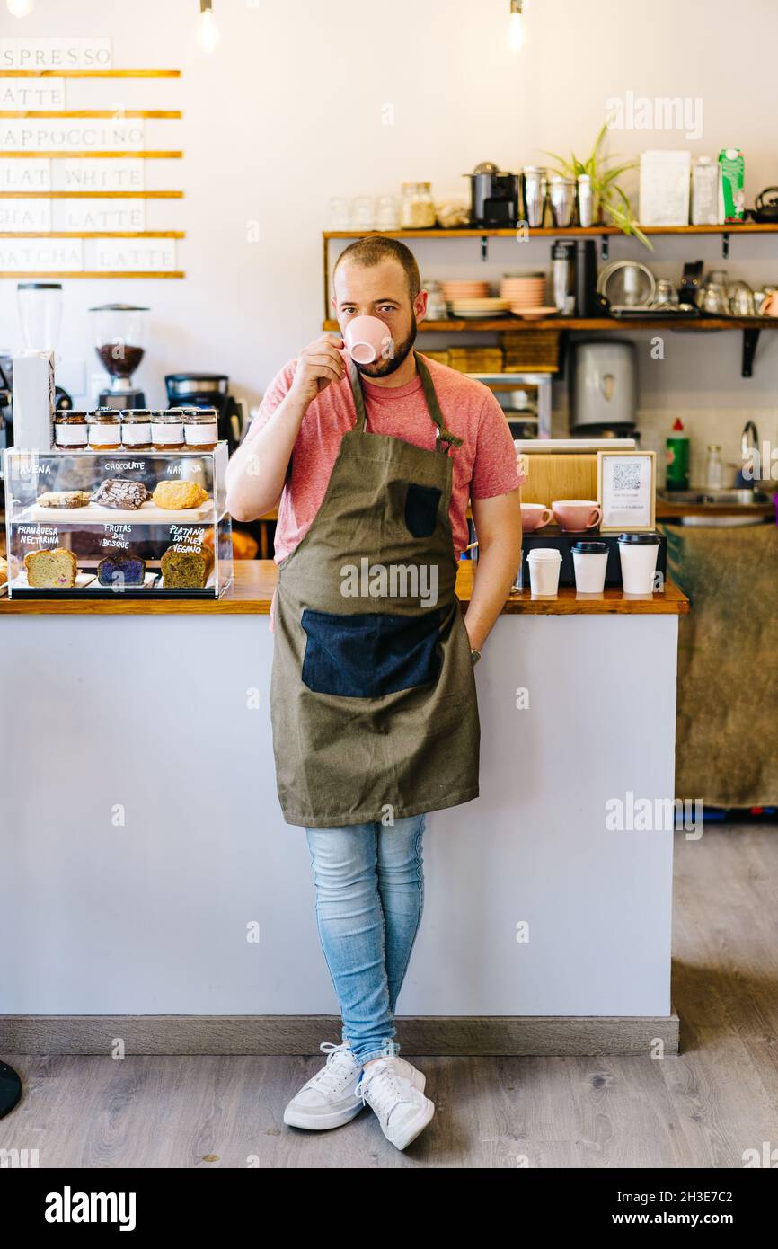 Barista workspace hi-res stock photography and images - Alamy