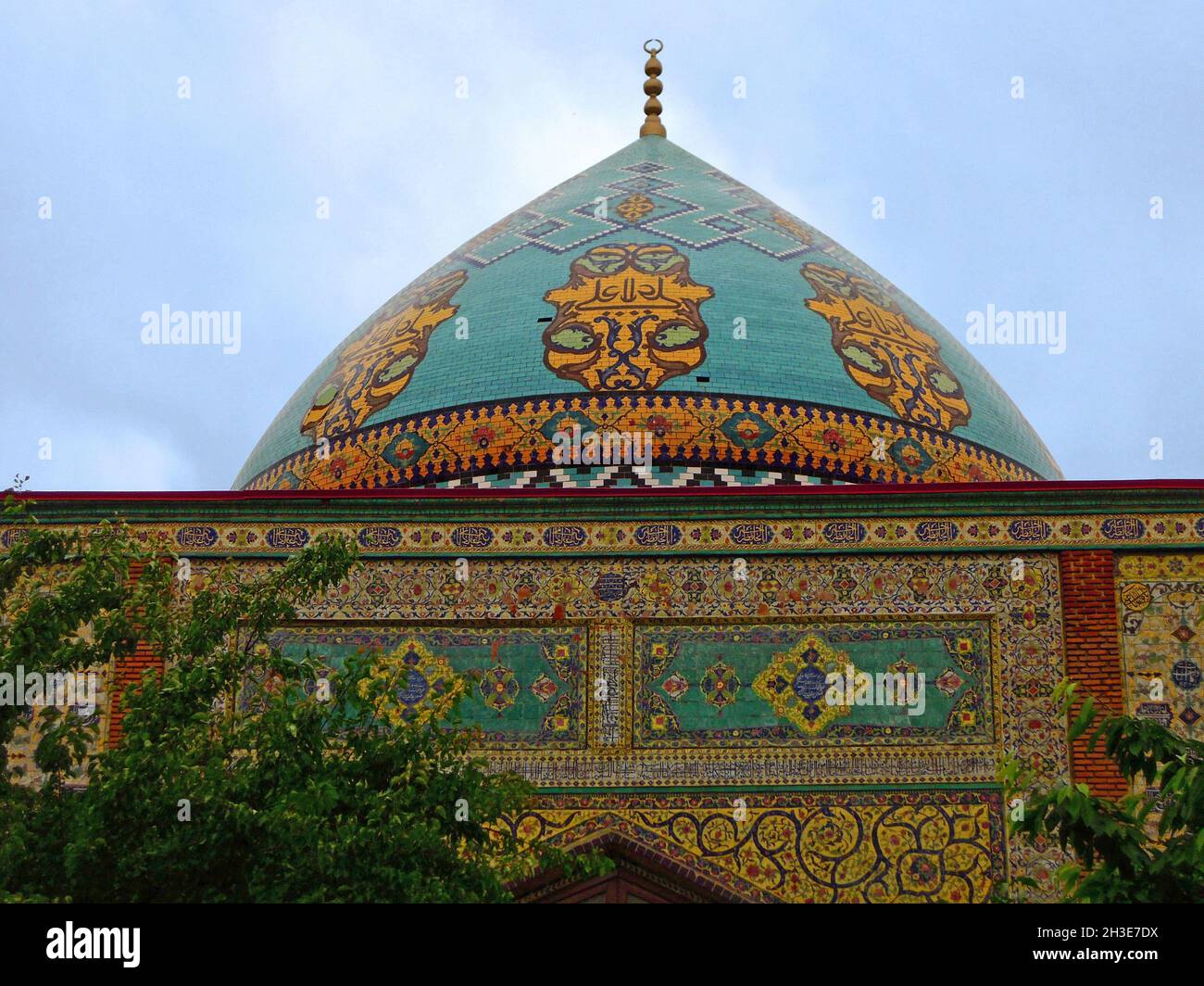 Dome blue mosque hi-res stock photography and images - Alamy