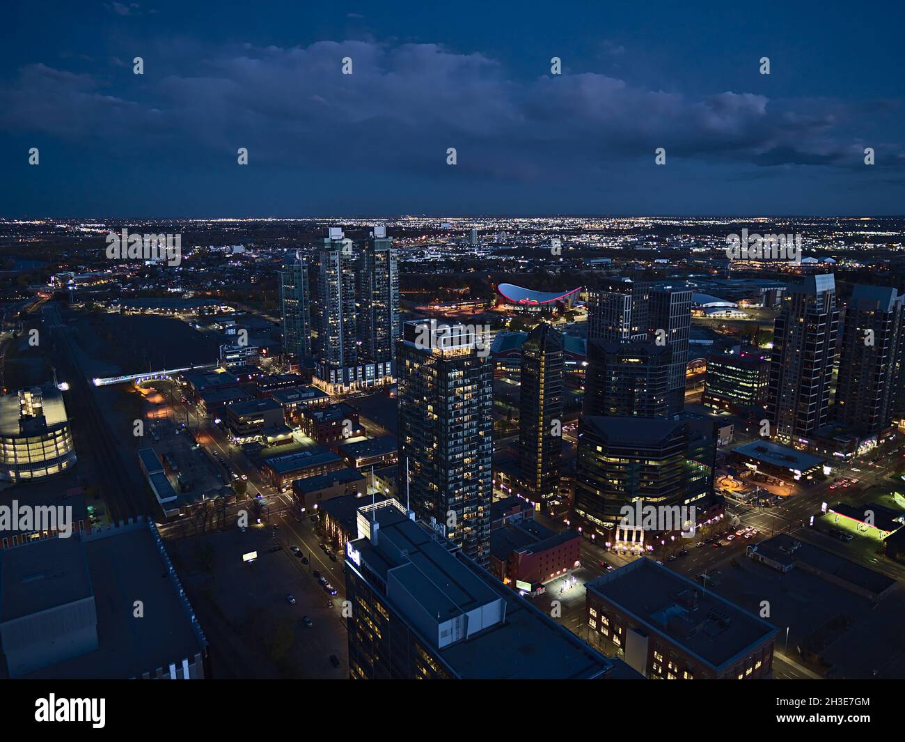 Beautiful high angle view of southeastern Calgary downtown with ...