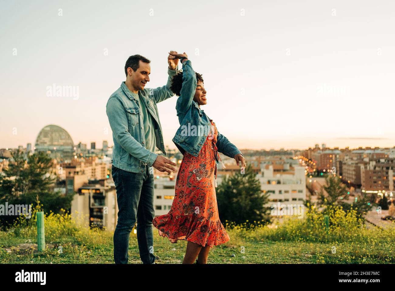 Young african couple dance together hi-res stock photography and images ...