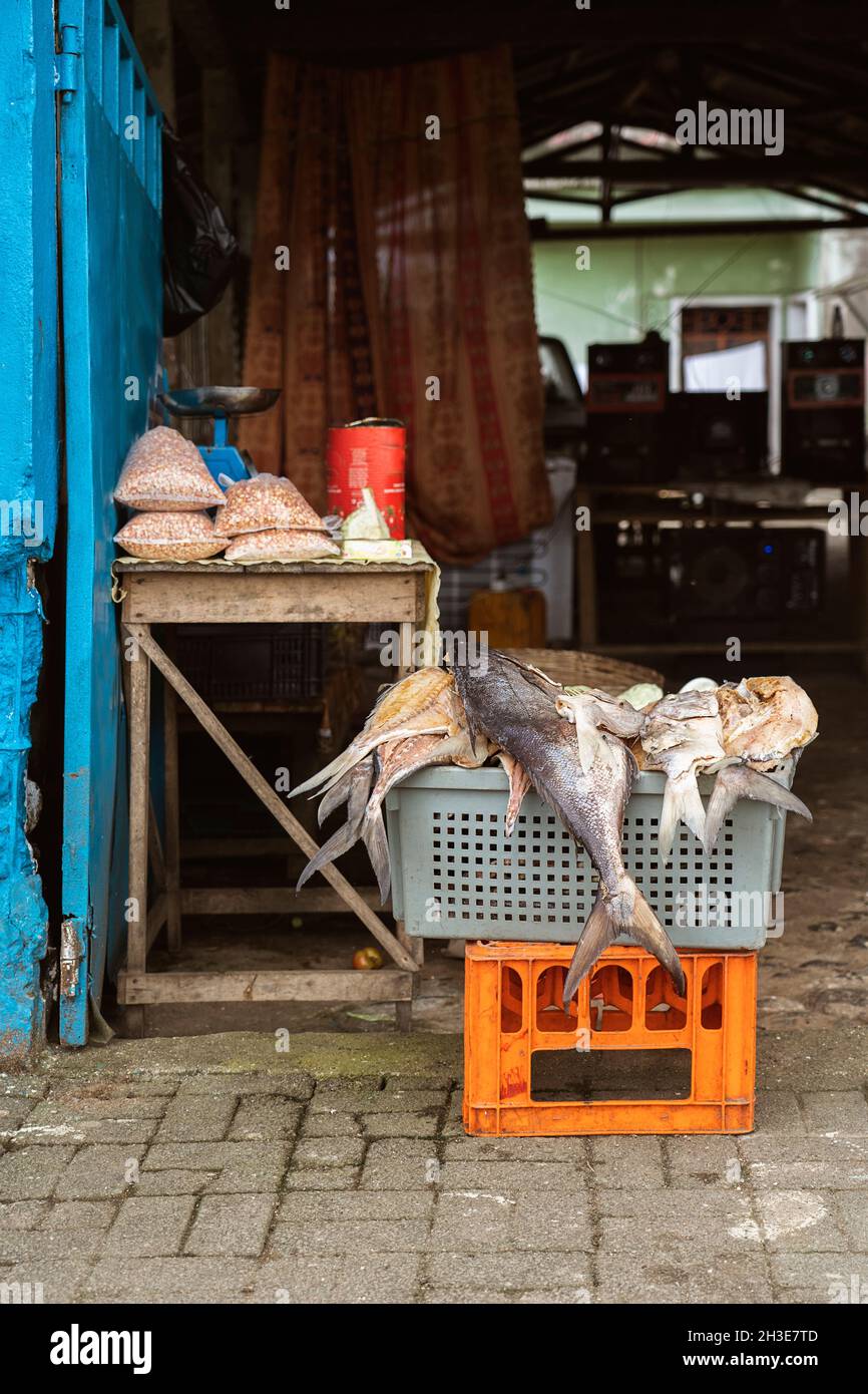 Fresh fish in plastic box hi-res stock photography and images - Alamy